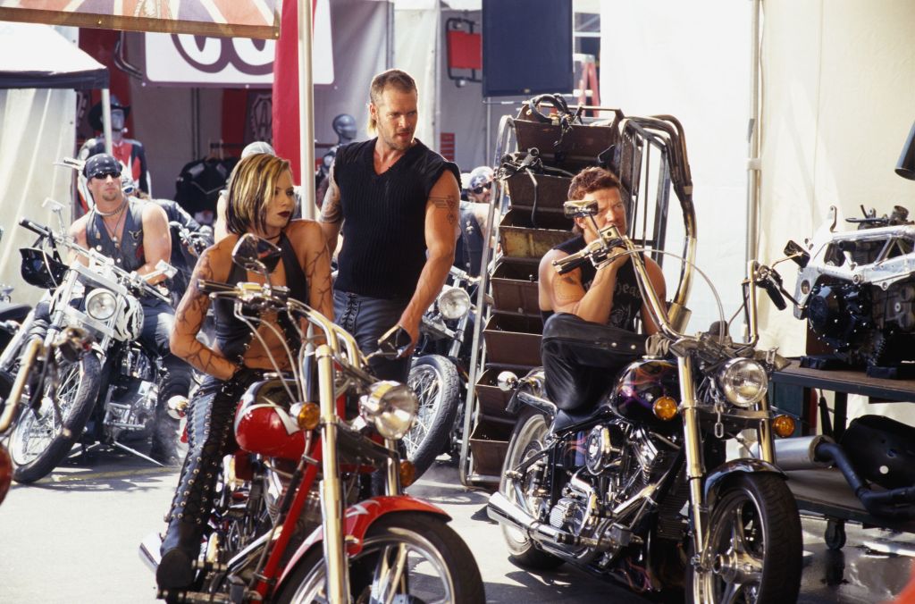 S3 EP.8: Spotting Cops a Quarter Mile at a Time – A Review of The Fast ...